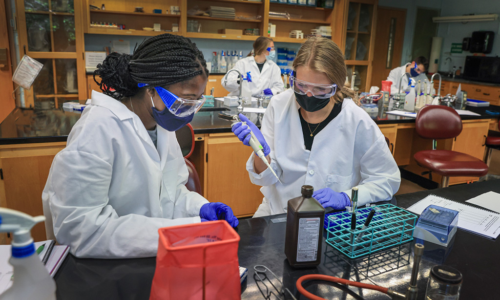 Transfer Students | Hobart and William Smith Colleges