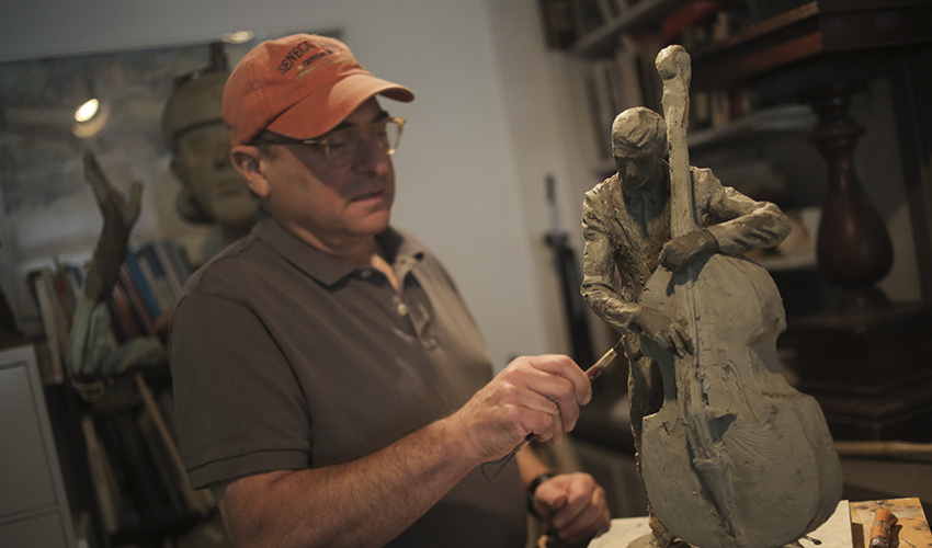 Aub to Create Sculpture Honoring Jazz Bassist