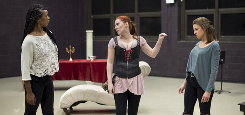 Cady ΓÇÖ15 Excels Off-Broadway